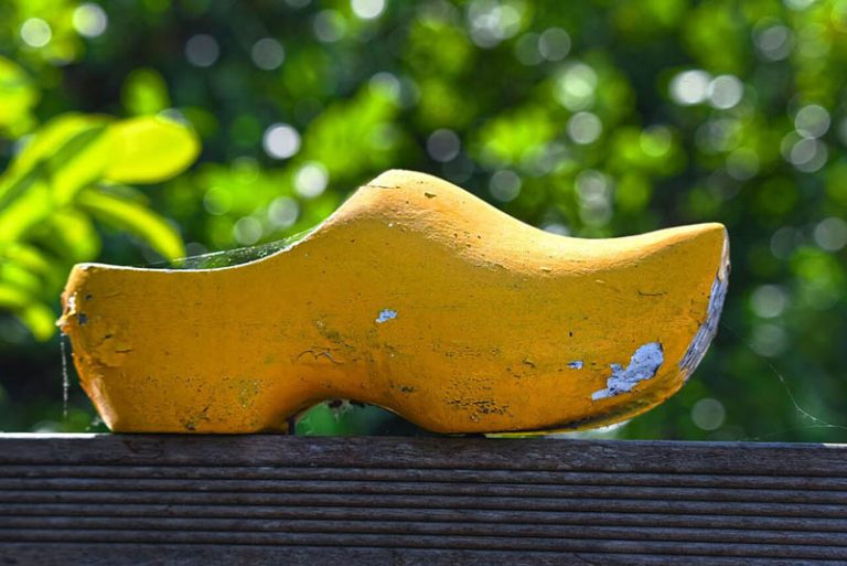History of the Footwear - Beginning of Footwear Fashion